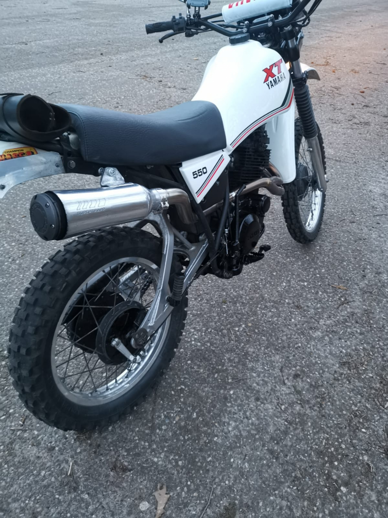 Yamaha XT 550 Collectorpipe Supertrapp - Bull Exhausts